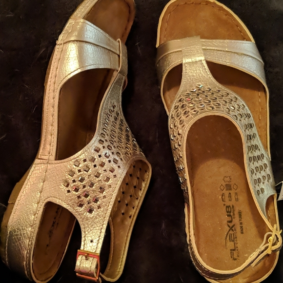 Spring Step | Shoes | Comfort Sandals Gold | Poshmark
